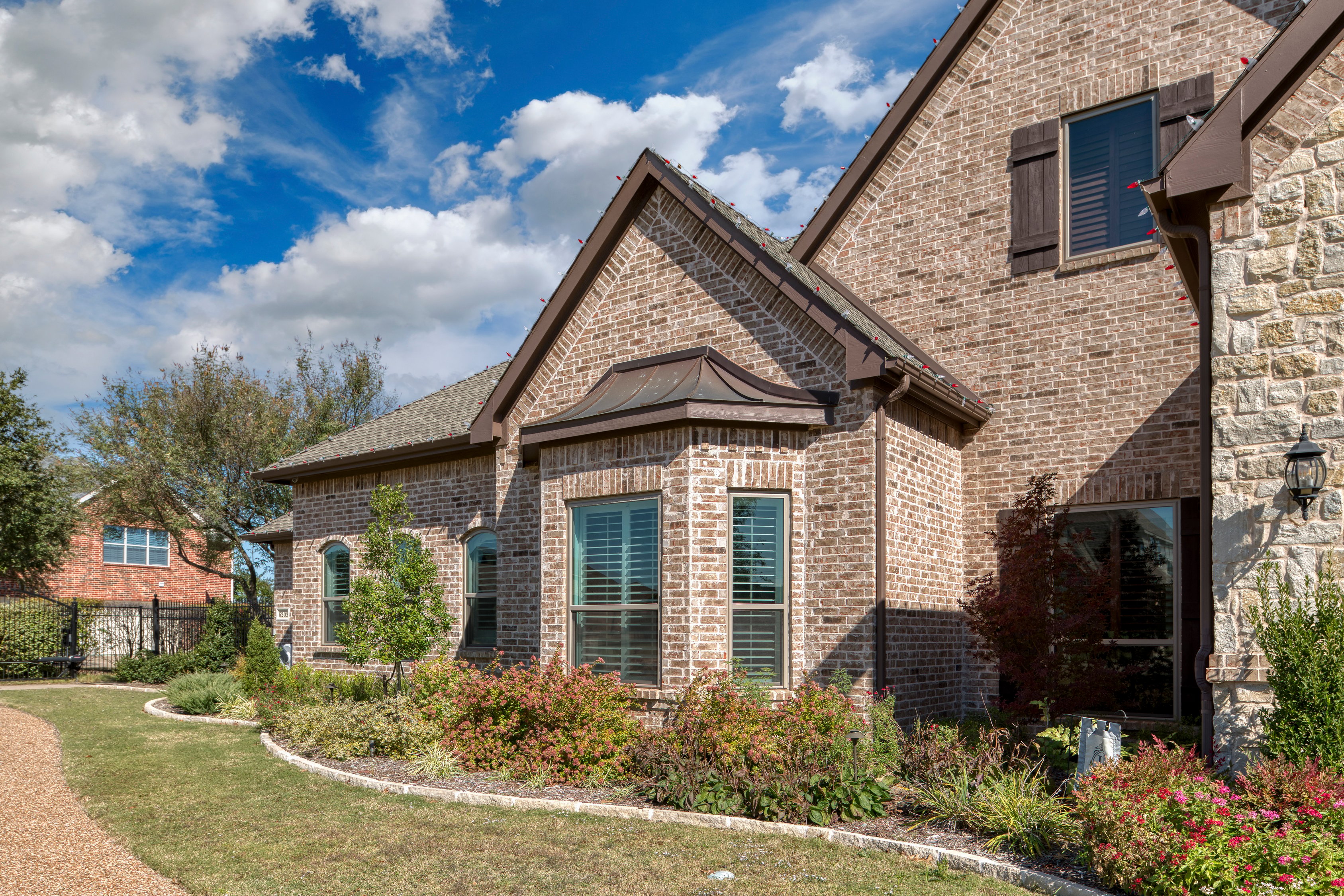 Twin Single Hung Windows
