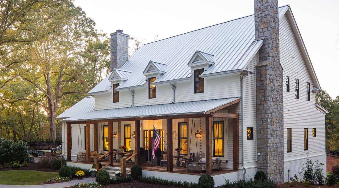 What Are Farmhouse Style Windows?