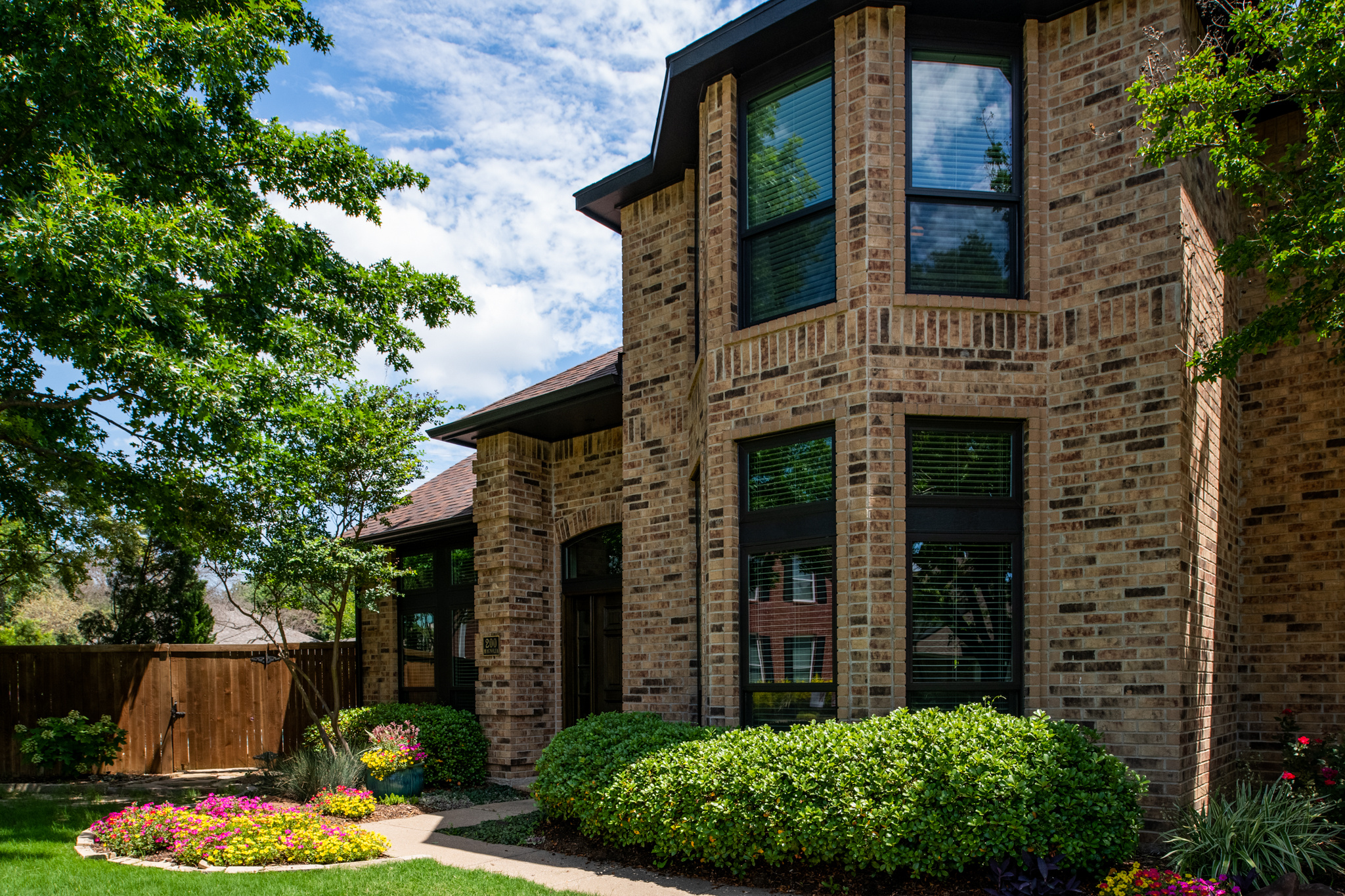 Andersen 100 Series Windows in Dark Bronze
